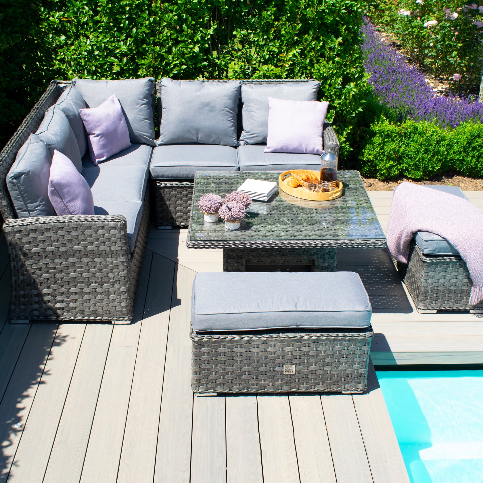 Maze Rattan Victoria Square Corner Dining Set with Rising Table